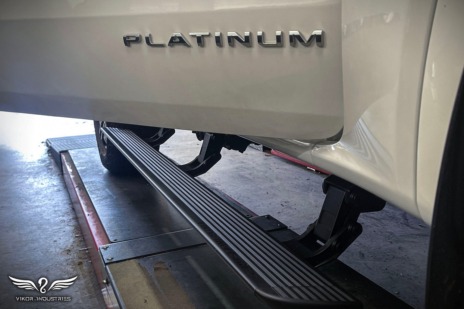 Ford Everest Electric Side Steps (Next Gen MY22+) | NXG Australia